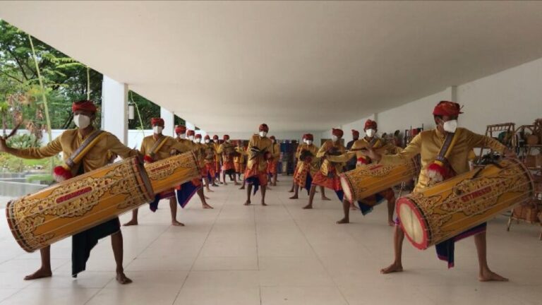 Musik Tradisional Gendang Beleq, Sejarah Singkat dan Perkembangannya ...